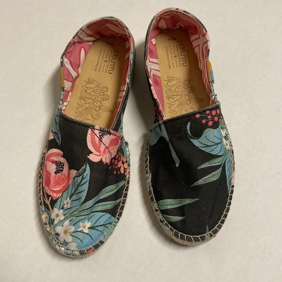Ubuntu | Shoes | Ubuntu Canvas Floral Shoes Size 95 | Poshmark